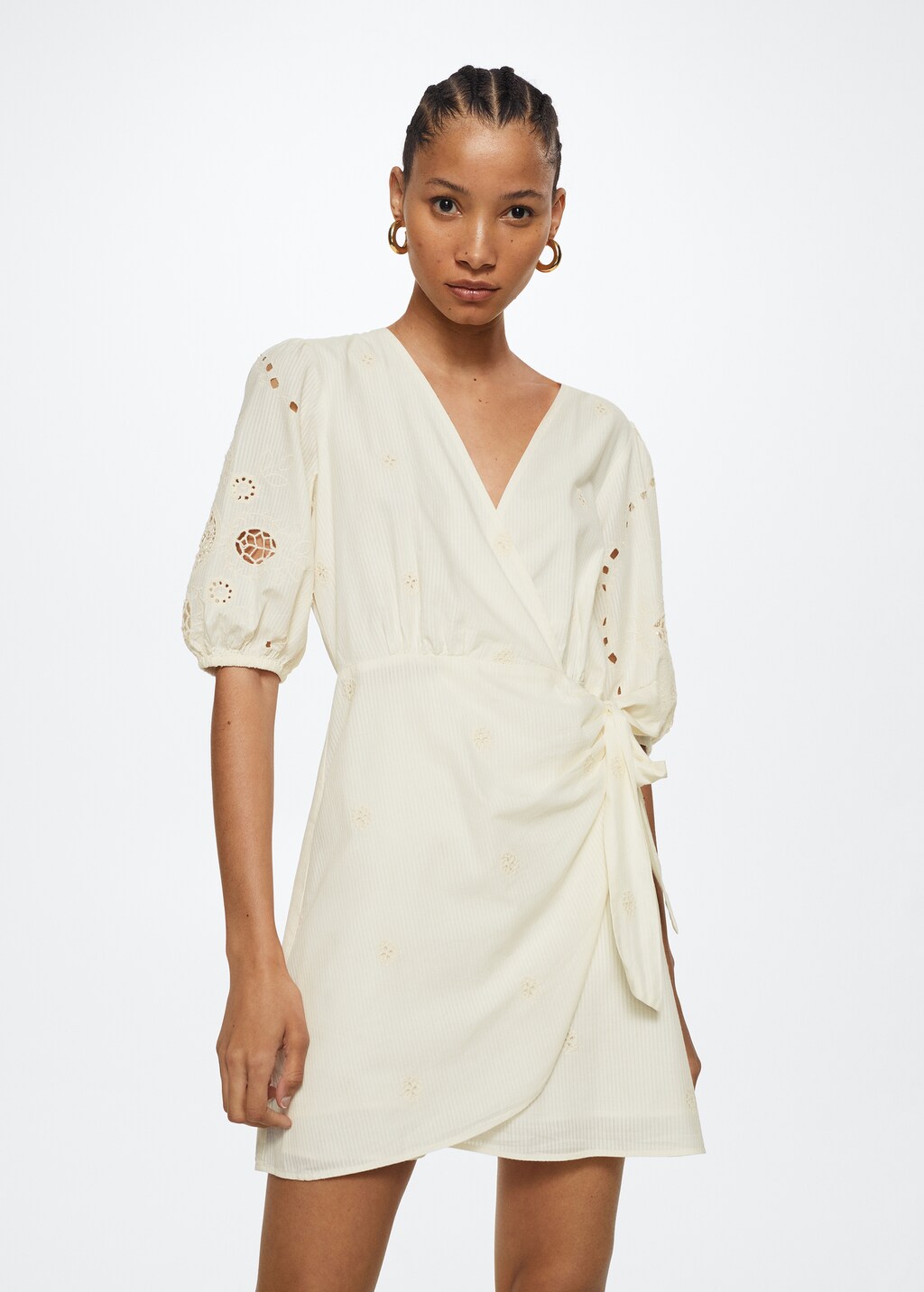 Rochie detalii brodate - Femei | MANGO OUTLET Romania