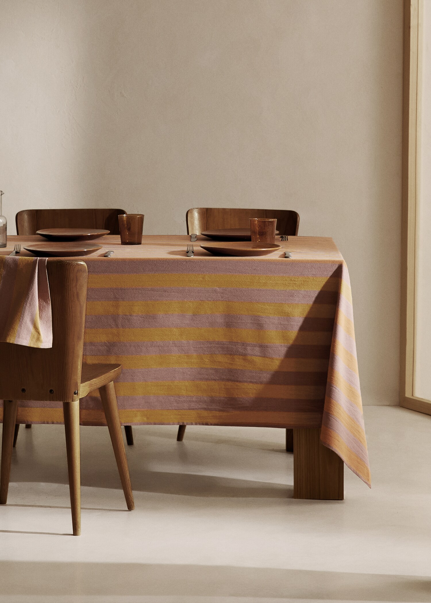 Printed cotton tablecloth 150x250cm - Home | MANGO OUTLET United Kingdom
