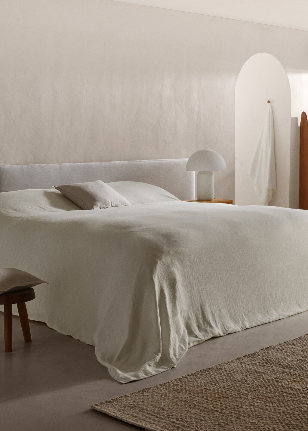 Housse de couette 100 % lin lit 180/200 cm - Home | MANGO OUTLET France ...