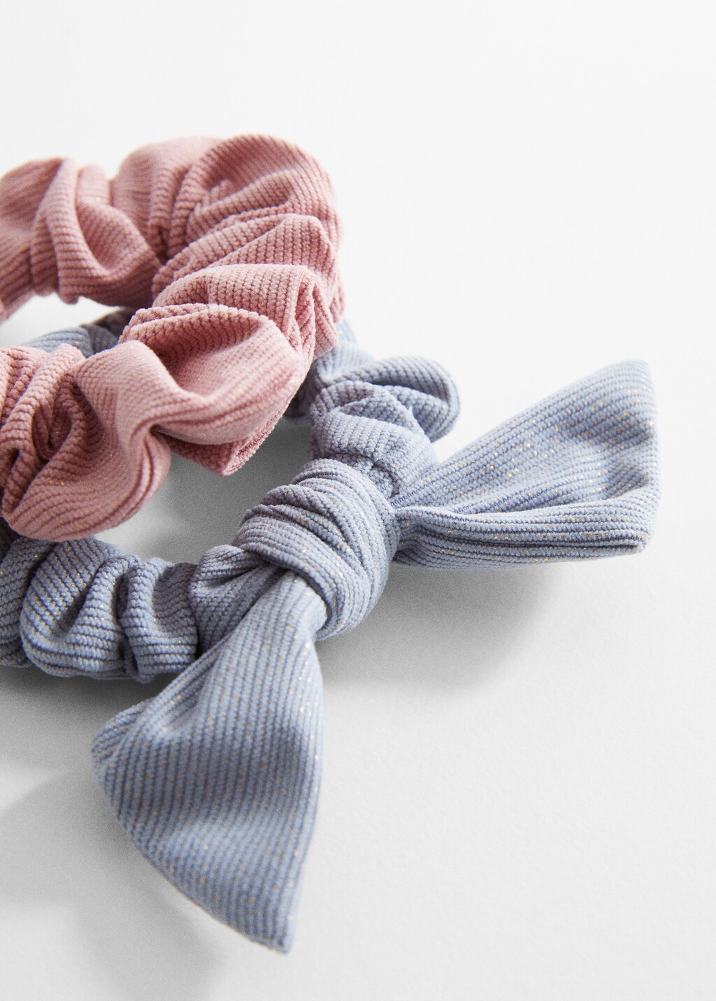 2-pack texture scrunchies