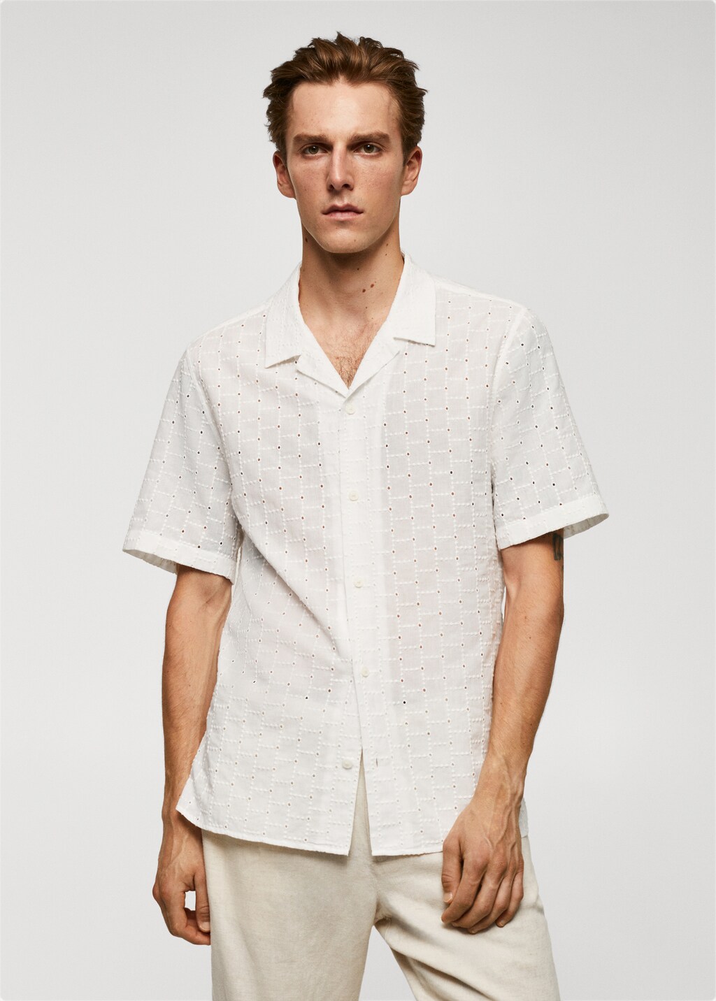 Chemise col bowling broderies