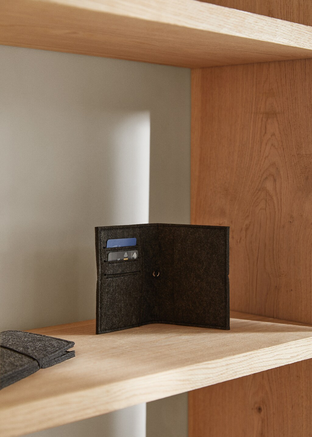 Felt-effect document holder - Home | MANGO OUTLET USA