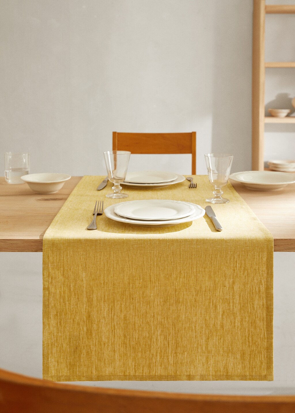 Chemin de table 100 % lin - Home | MANGO OUTLET France métropolitaine