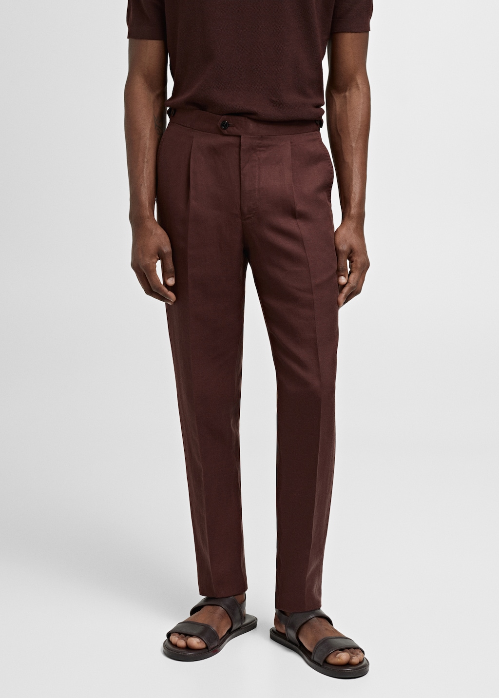 Calças de fato slim fit de linho com pinças - Homem | MANGO OUTLET Portugal Calças de fato slim fit de linho com pinças - Homem | MANGO OUTLET Portugal