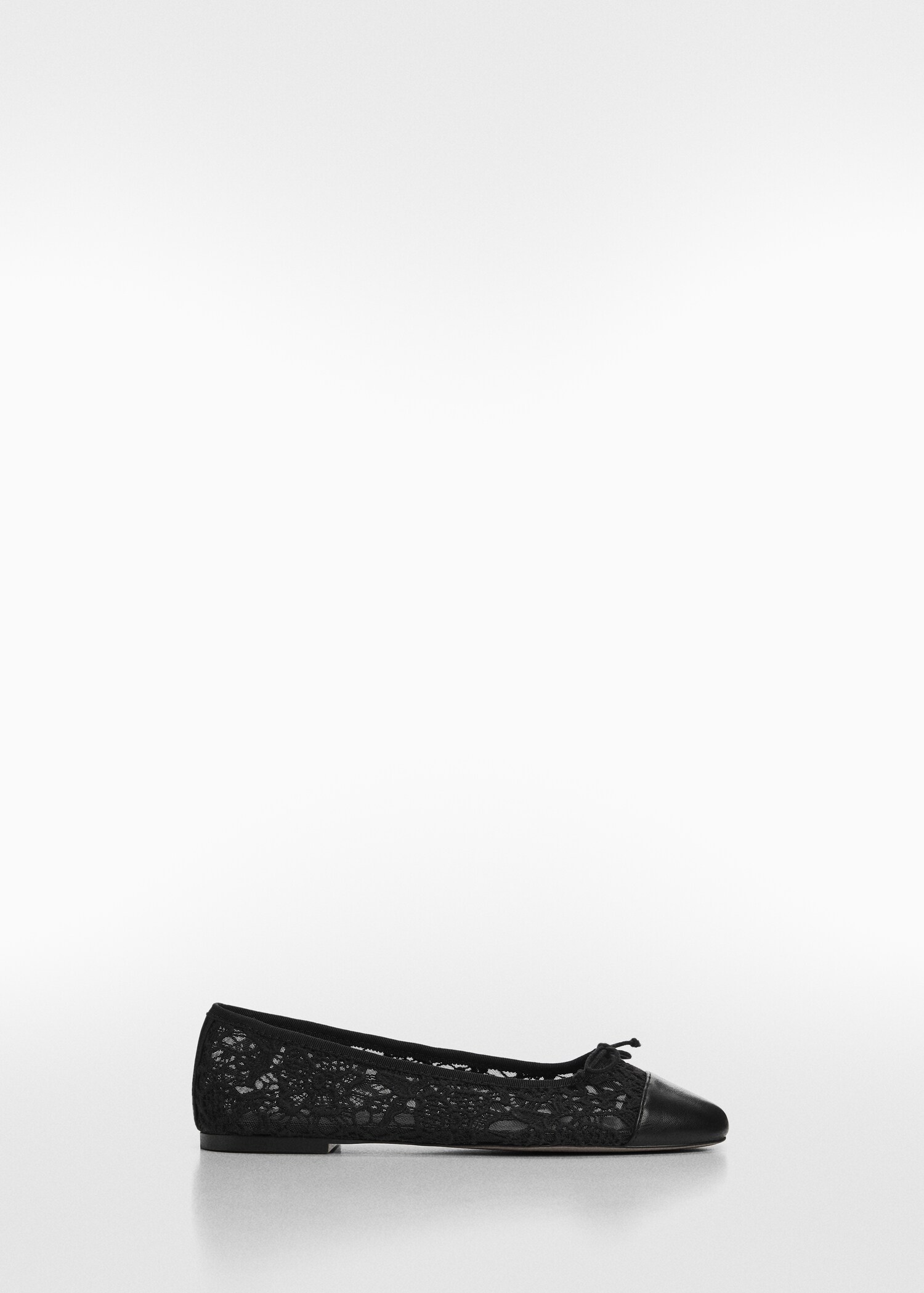 Lace ballet flats with bow - Women | MANGO OUTLET USA