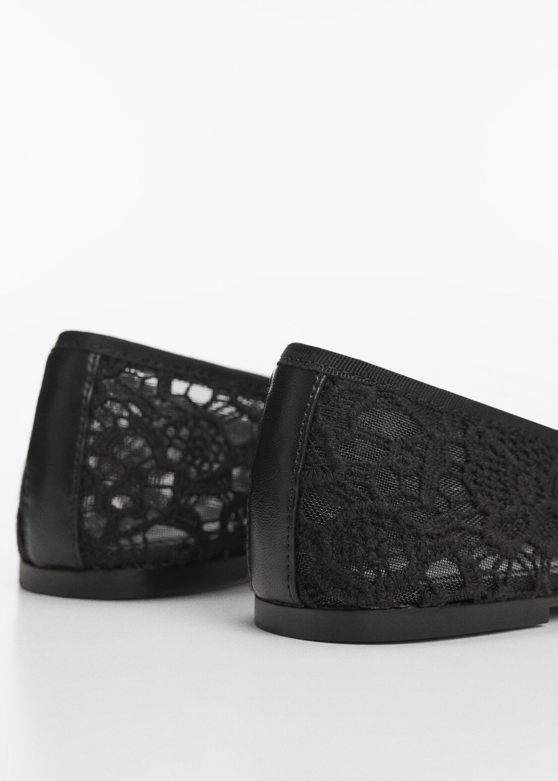 Lace ballet flats with bow - Women | MANGO OUTLET USA