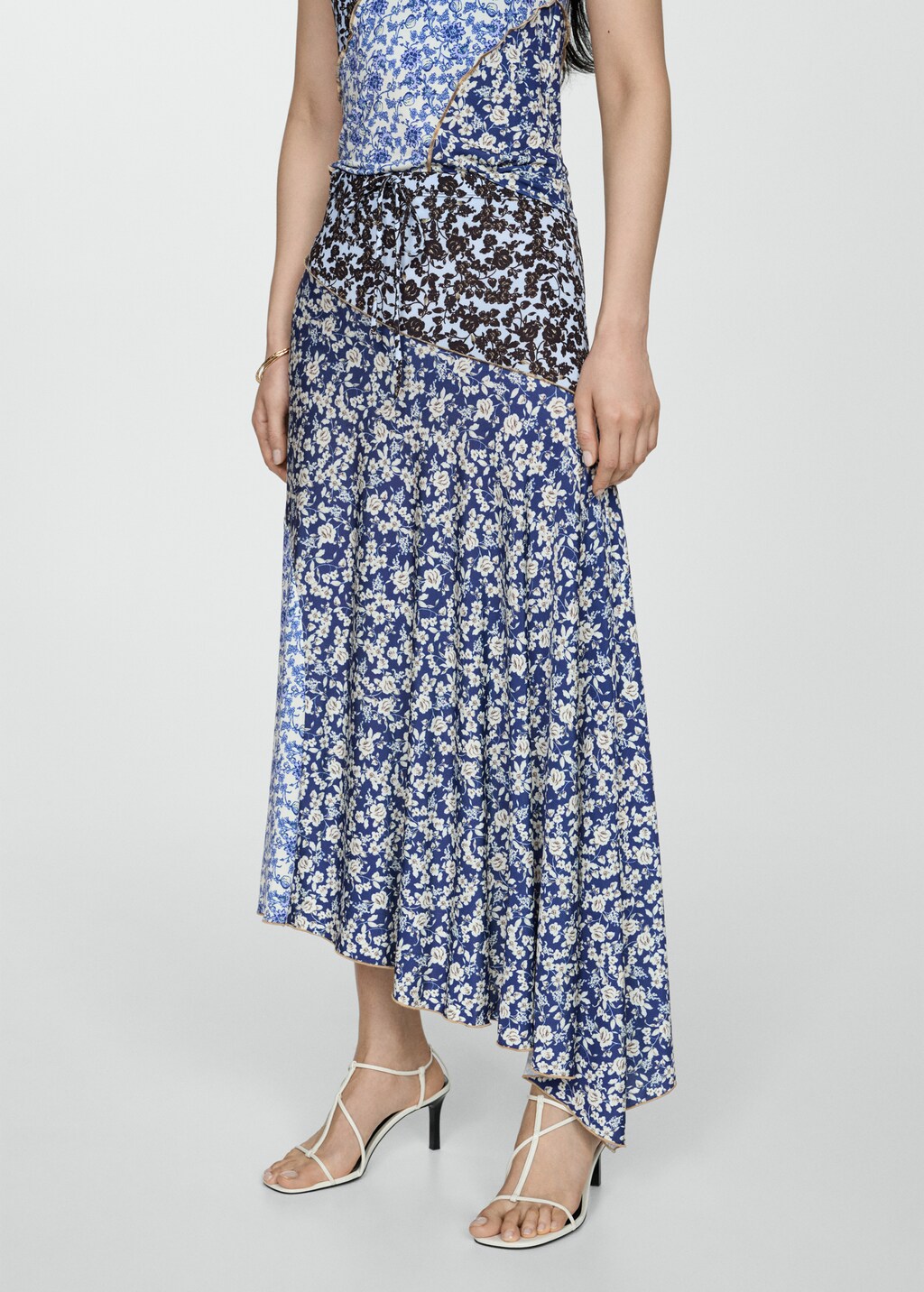 Spódnica z nadrukiem i kontrastowymi szwami - Kobieta | MANGO OUTLET Poland