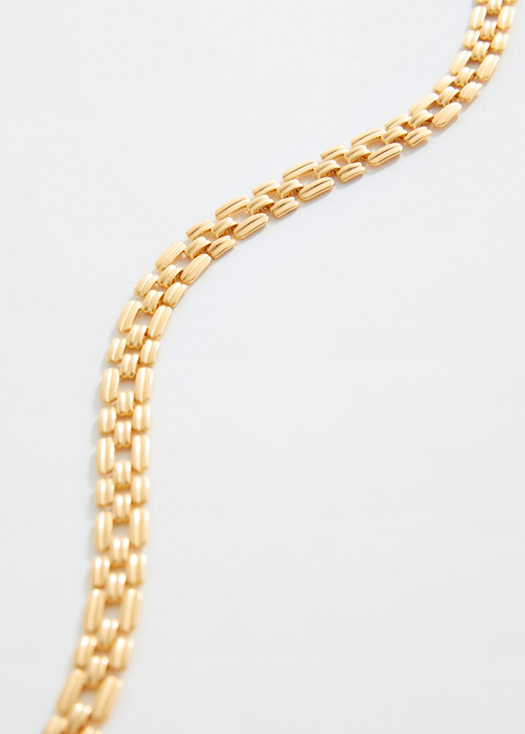 Flat link necklace - Women | MANGO OUTLET USA Flat link necklace - Women | MANGO OUTLET USA