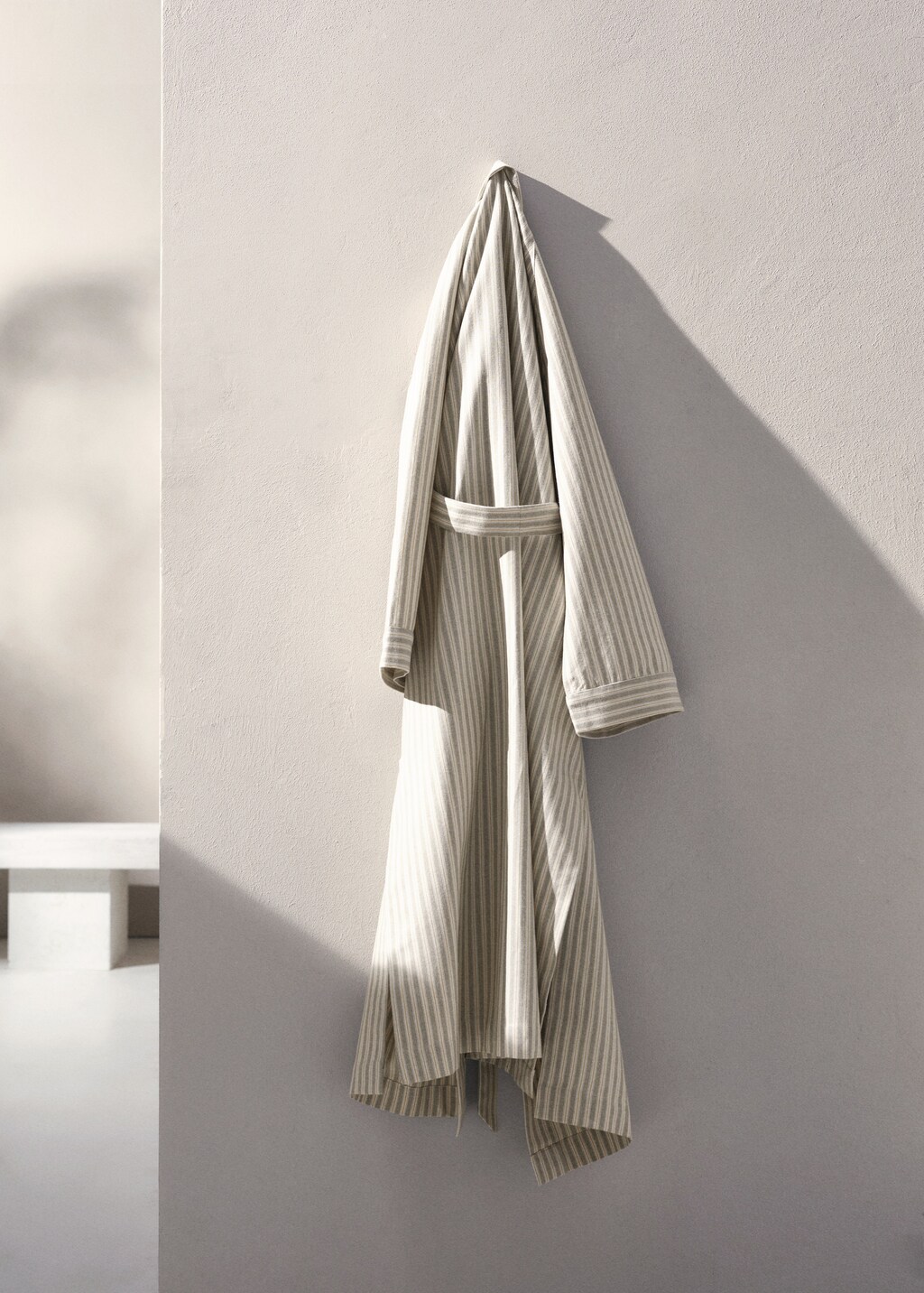 Striped cotton pool robe - Home | MANGO OUTLET United Kingdom