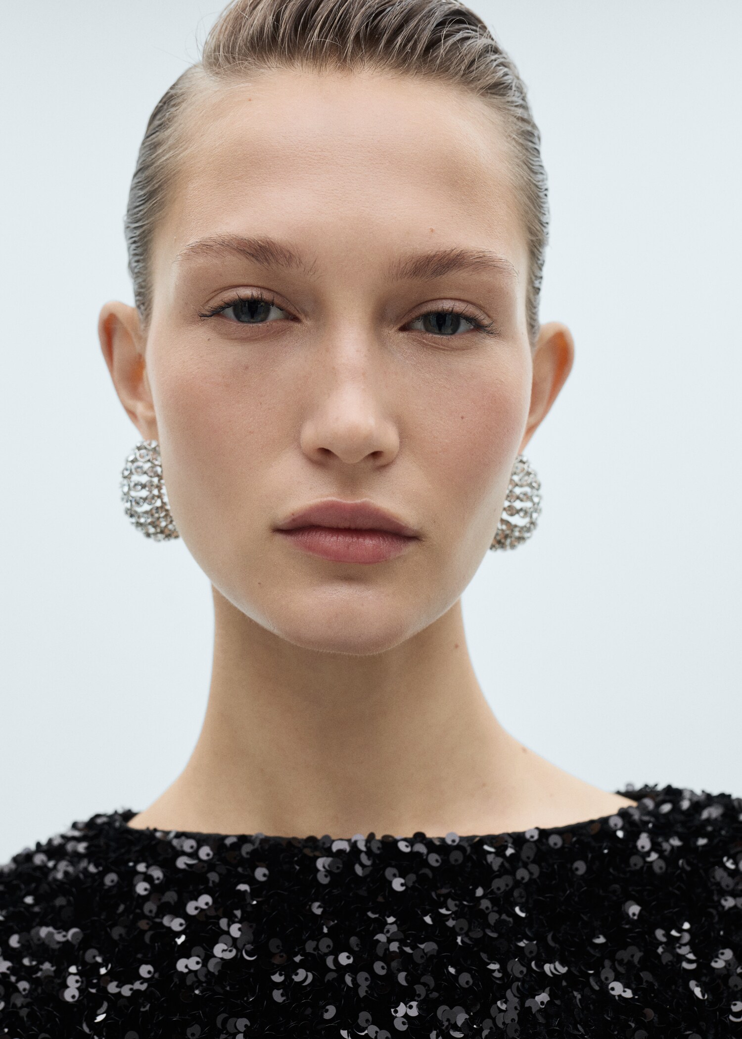 Nova colecção feminina 2025 | MANGO OUTLET Portugal