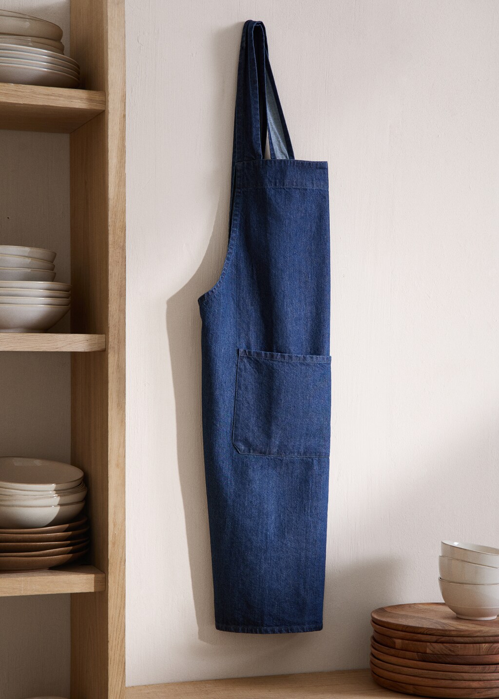 Denim crossover apron - Home | MANGO OUTLET Greece