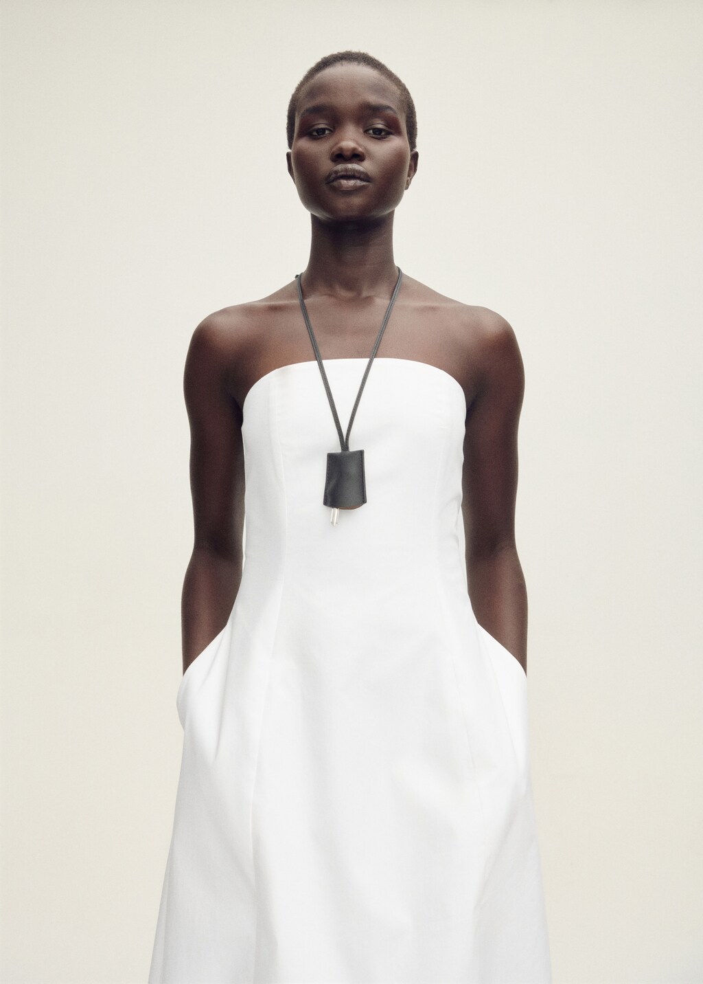 Leather necklace with keychain pendant - Women | MANGO OUTLET USA