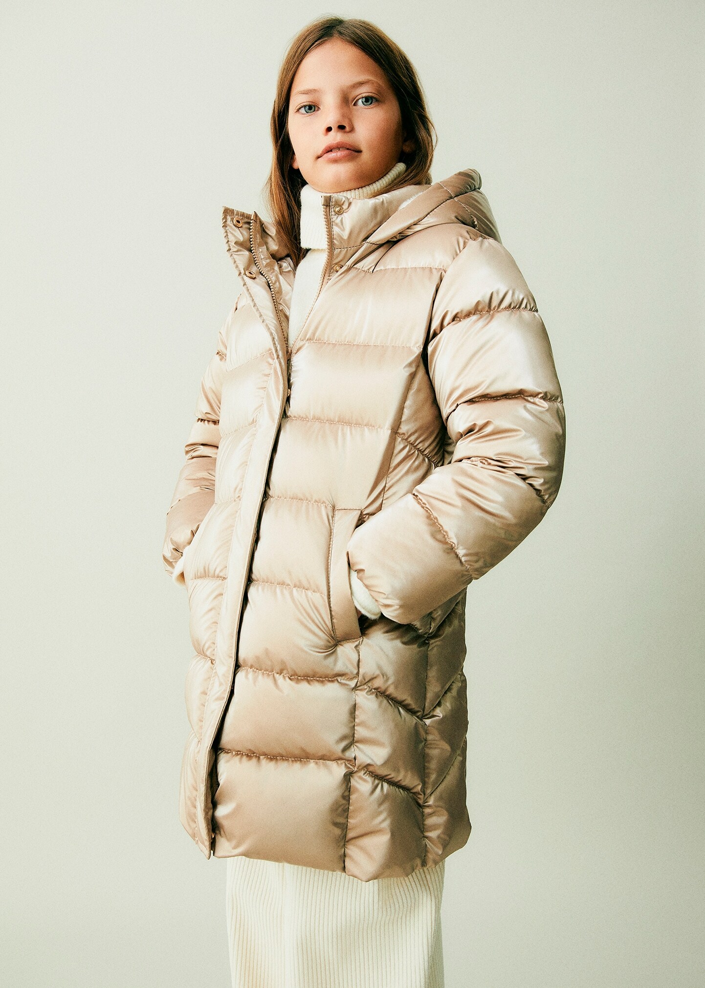 Online clothes up to 80% off | Mango Outlet Greece